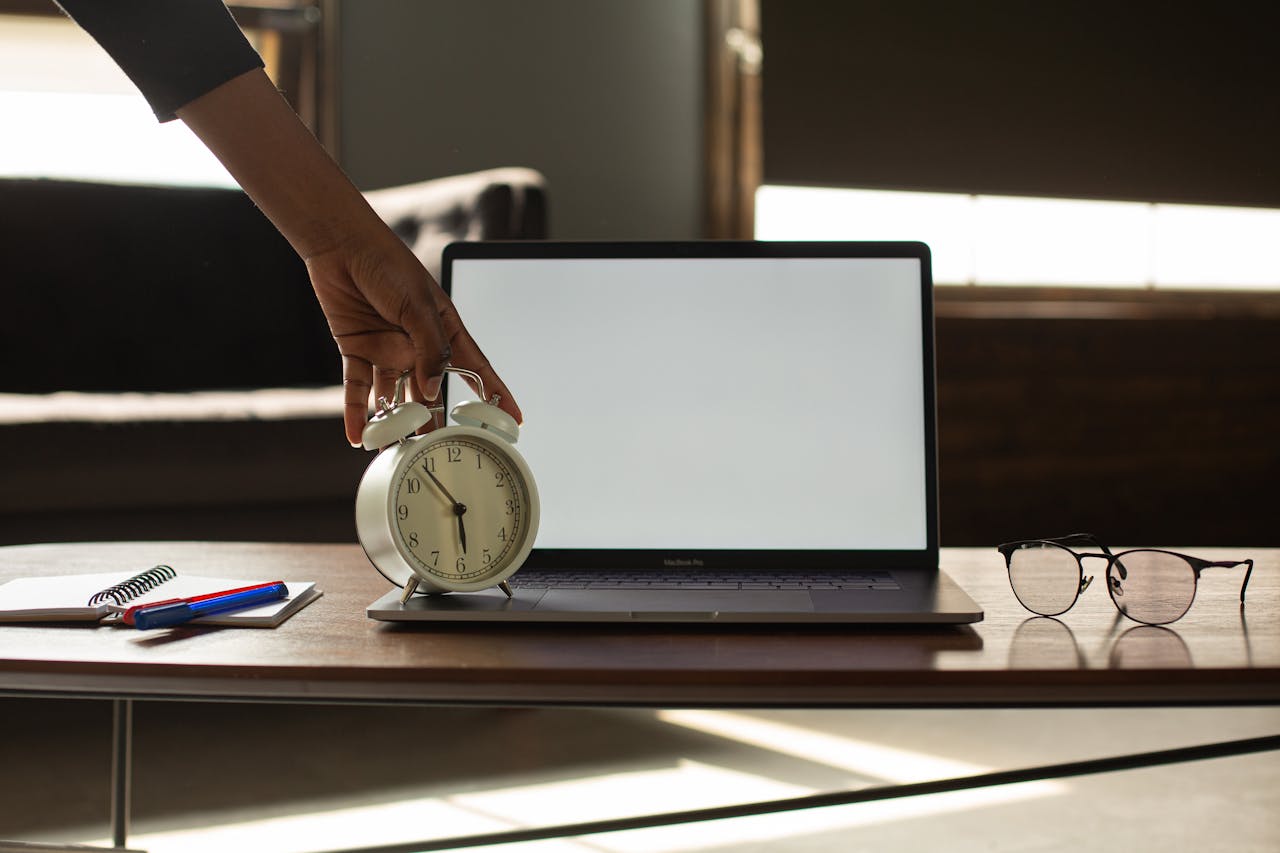How Time Tracking Benefits Both Employees and Employers
