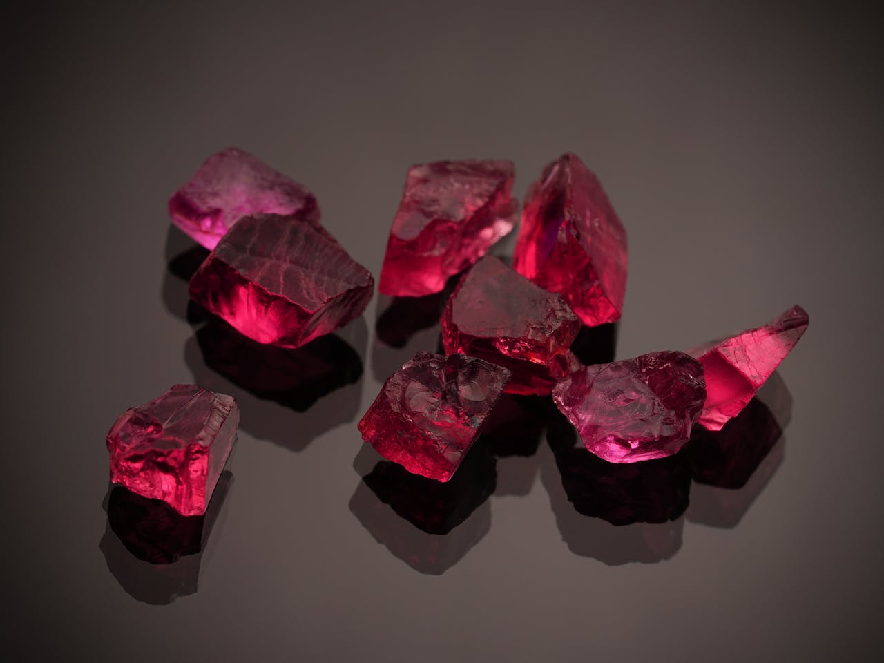 Shades of Red: 50+ Red Color Names, Hex Codes, Meanings and Design Uses